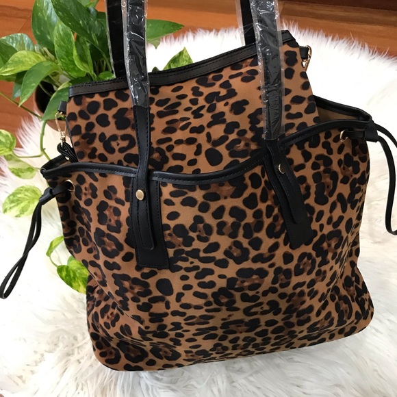 Bags | Leopard Print Tote W Inner Bag | Poshmark